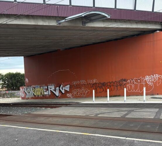 City of Casey calls on Victorian Govt to clean up graffiti act - Inside ...