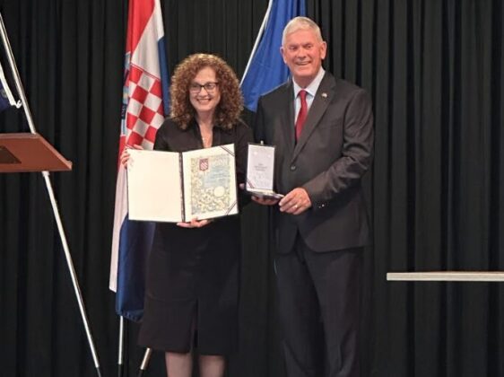 Cockburn Mayor receives Croatian honour - Inside Local Government